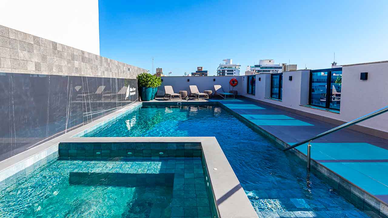 Blue Tree Florianópolis: Conforto e Vista para o Mar - Zarpo